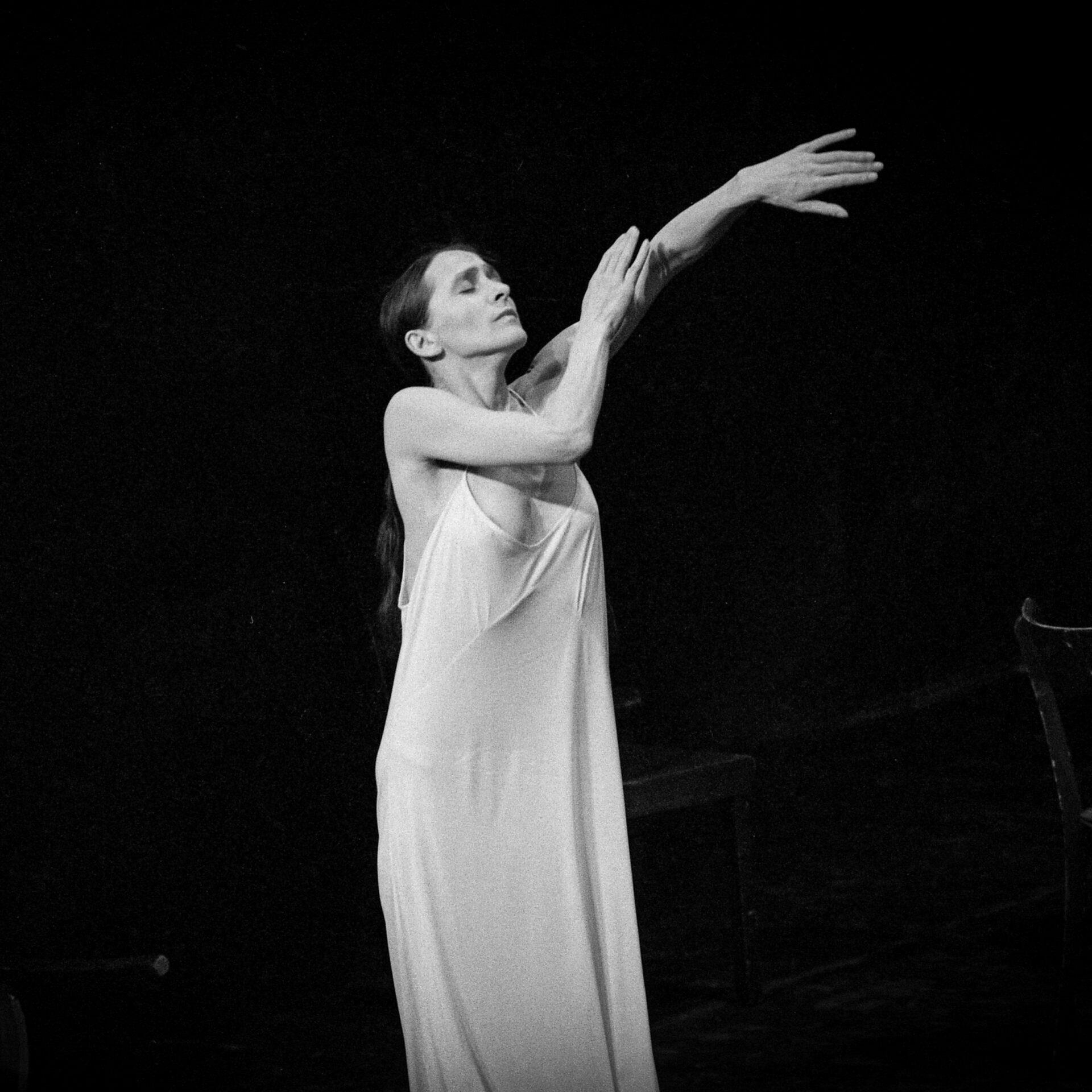 Η μαγεία και η τέχνη της χορογράφου Pina Bausch | Το έργο της από 17/12 ...