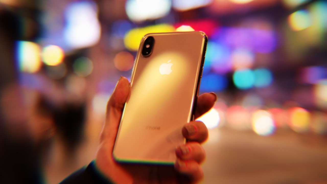 iPhone XS battles Night Sight in a low light camera showdown