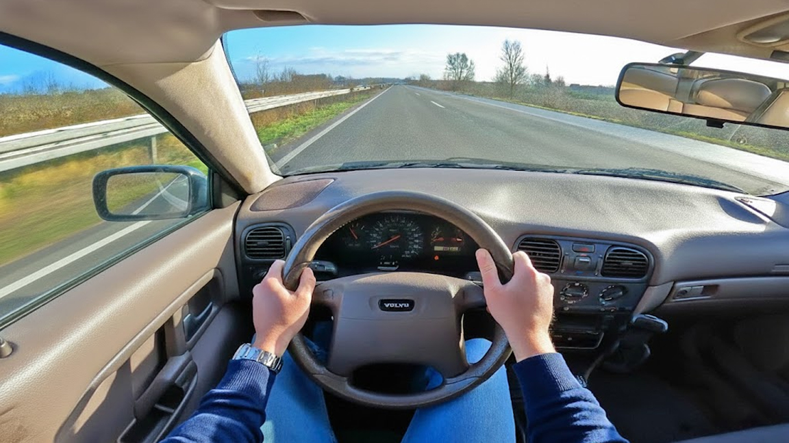 Volvo V40 T4 pushed to the limit