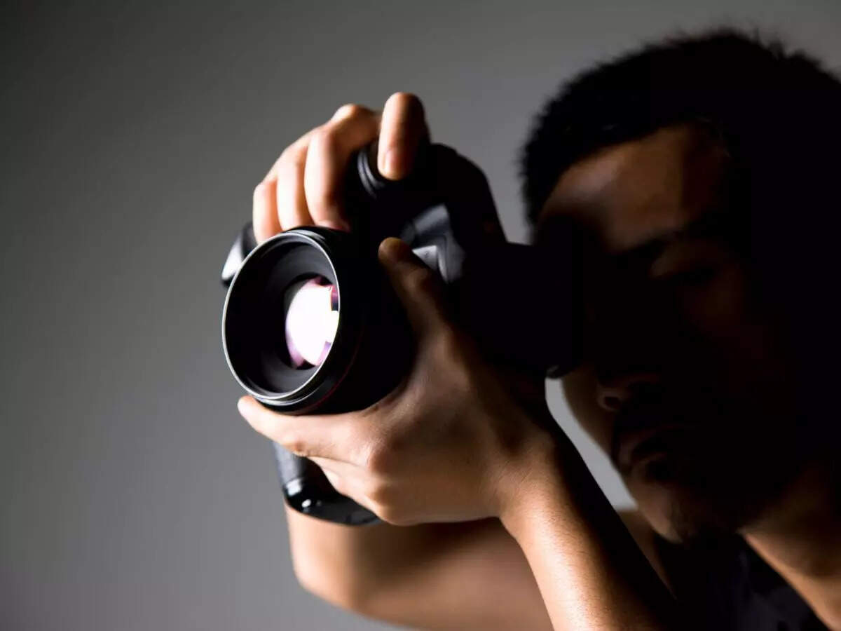 US implements stricter photograph rules for immigration documents to ...