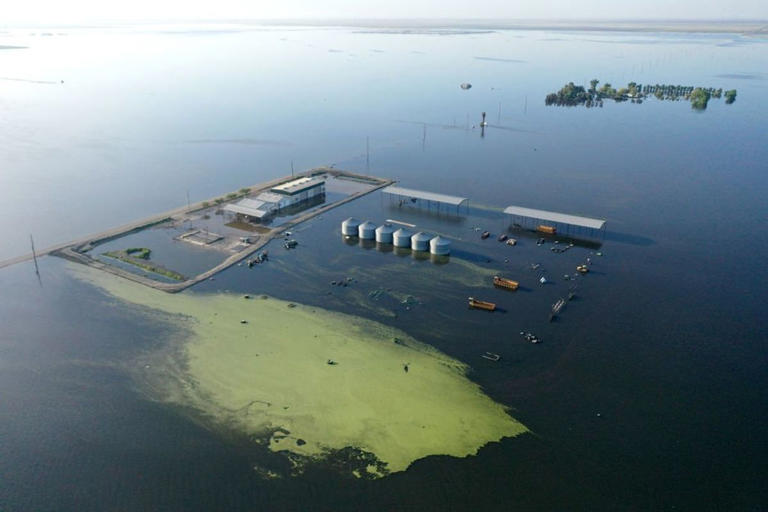 Giant lake suddenly returns 130 years after vanishing