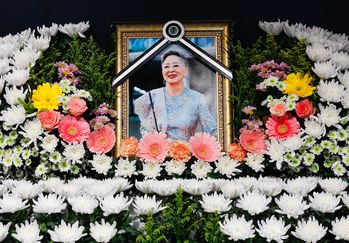 Late actor Kim Ji-mee honored with Geumgwan Order of Cultural Merit