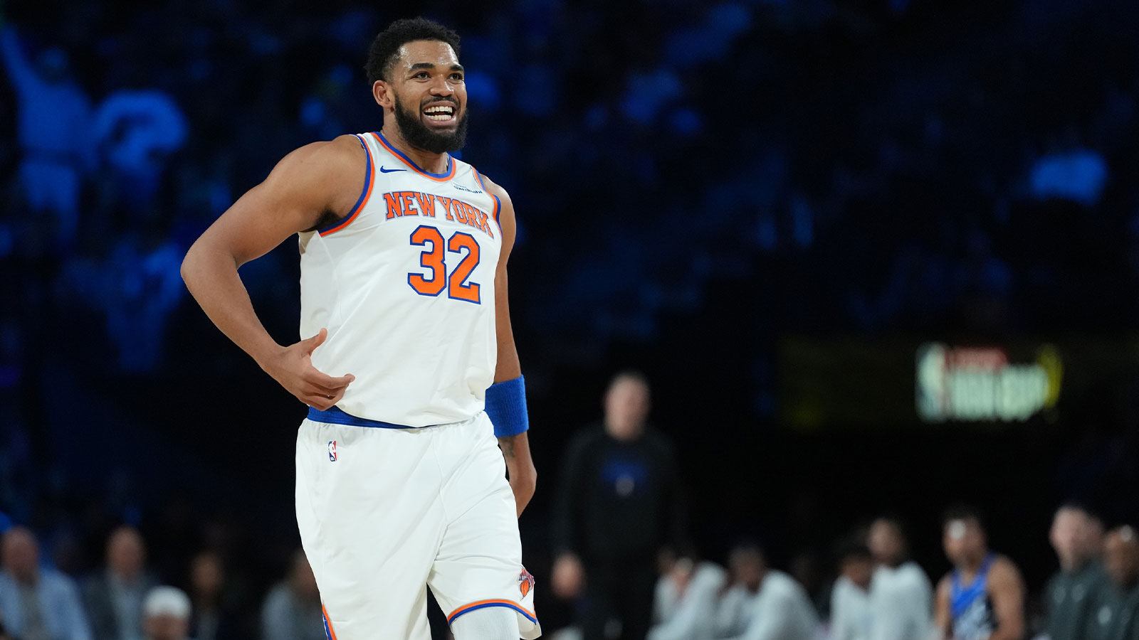 Knicks star Karl-Anthony Towns links up with the Rizzler at NBA All ...