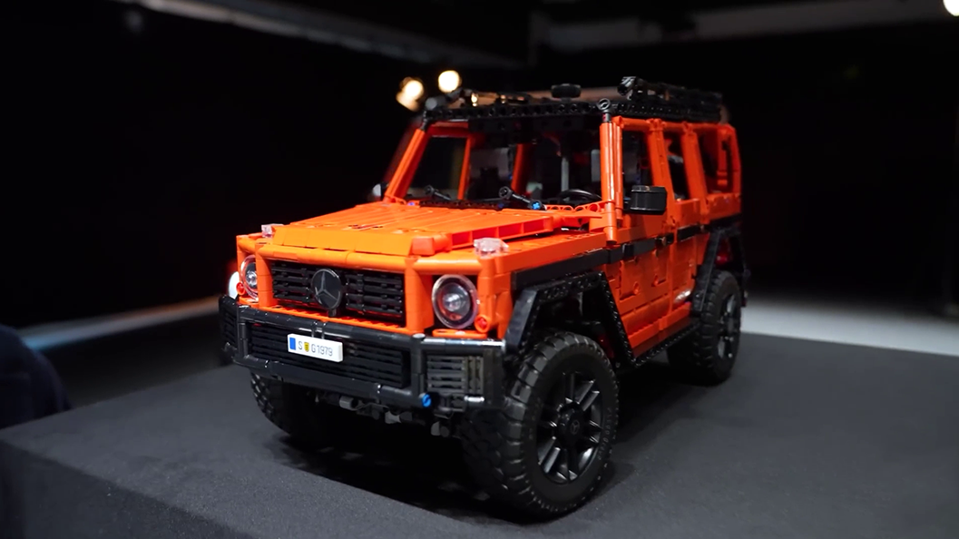 Lego Technic Mercedes G Wagon detailed build
