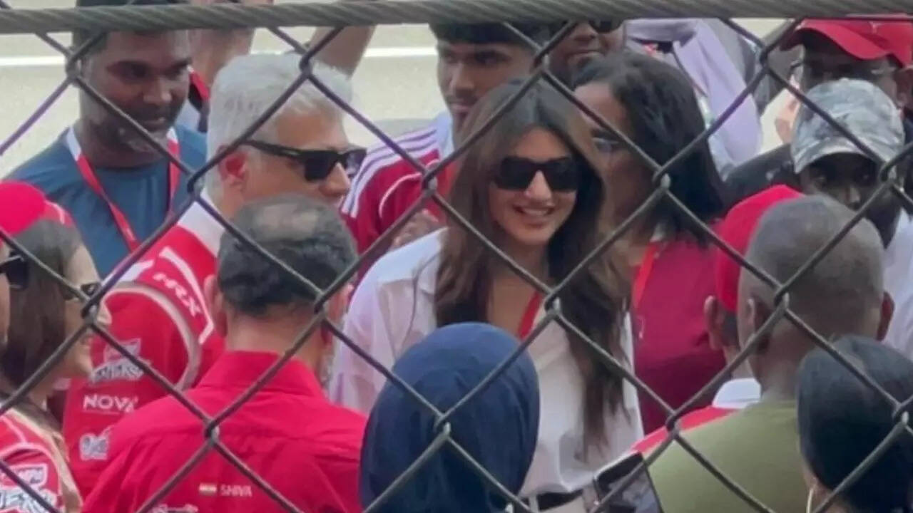 Ajith and Sreeleela’s surprise meeting in Malaysia goes viral; will the ...