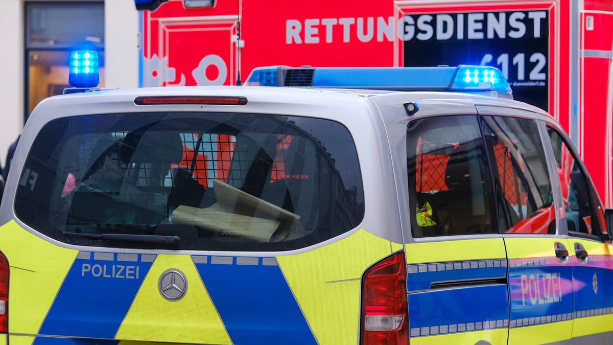 Schüsse vor Düsseldorfer Bar: Zwei Männer schwer verletzt
