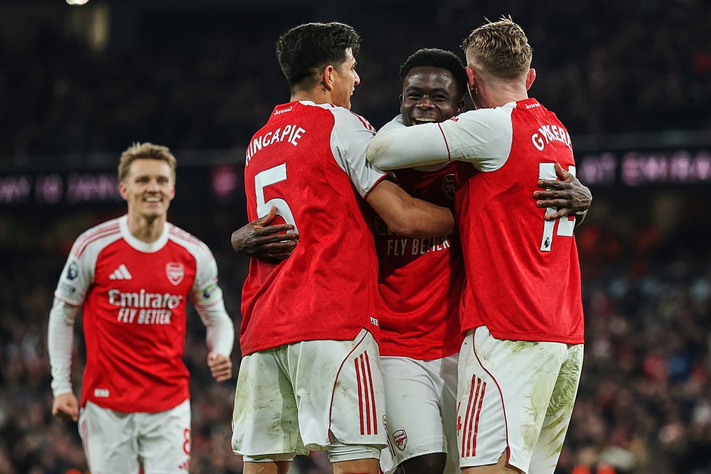 English Premier League: Arsenal escape Emirates with freak 2-1 win ...