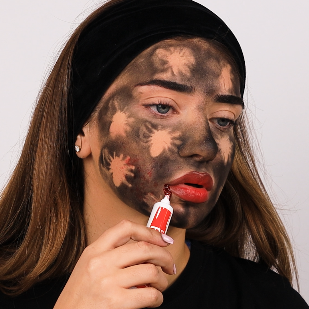 Creative spider inspired Halloween makeup🕷️💄