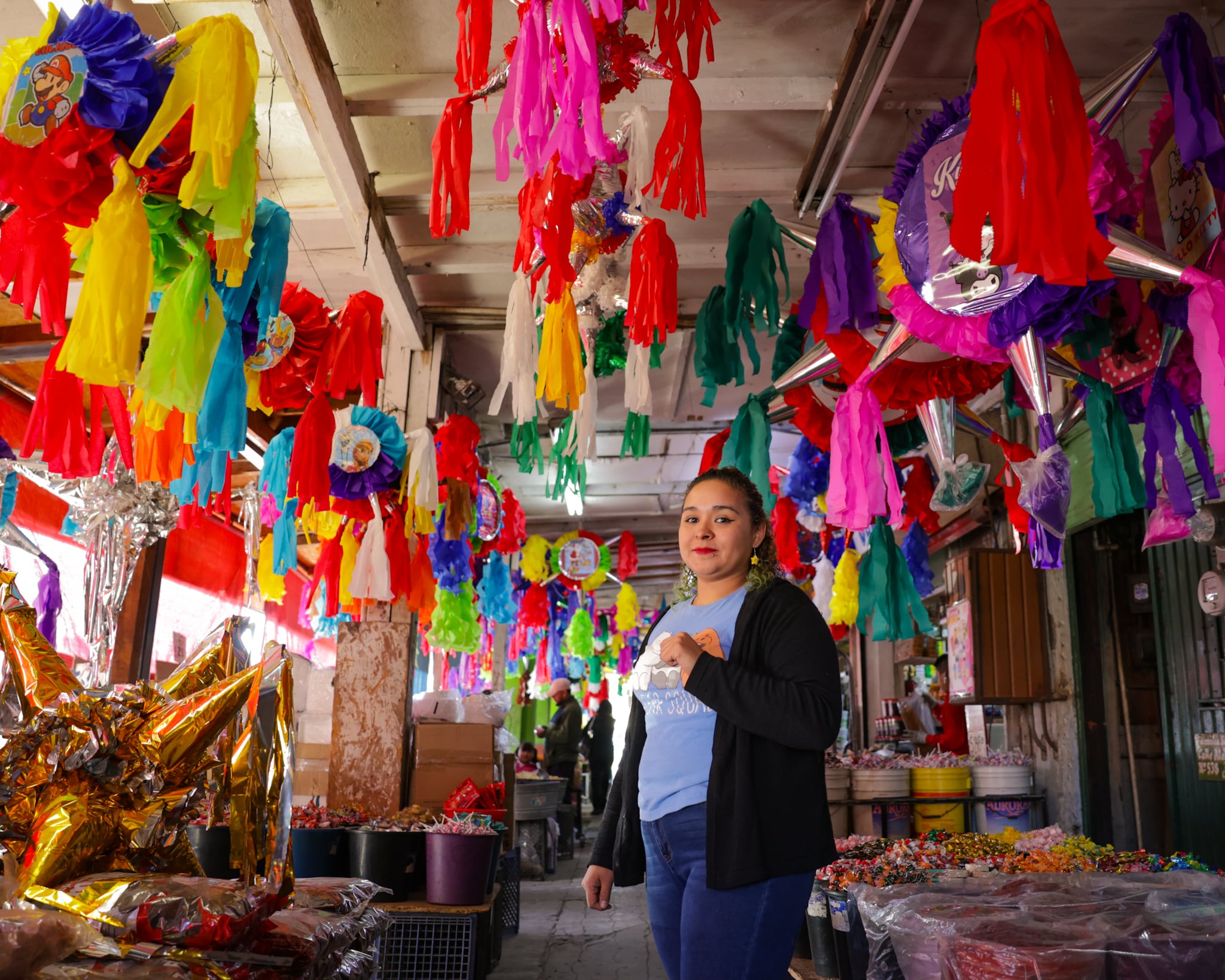 La piñata: Tradición y resistencia en manos de una artesana en Mexicali