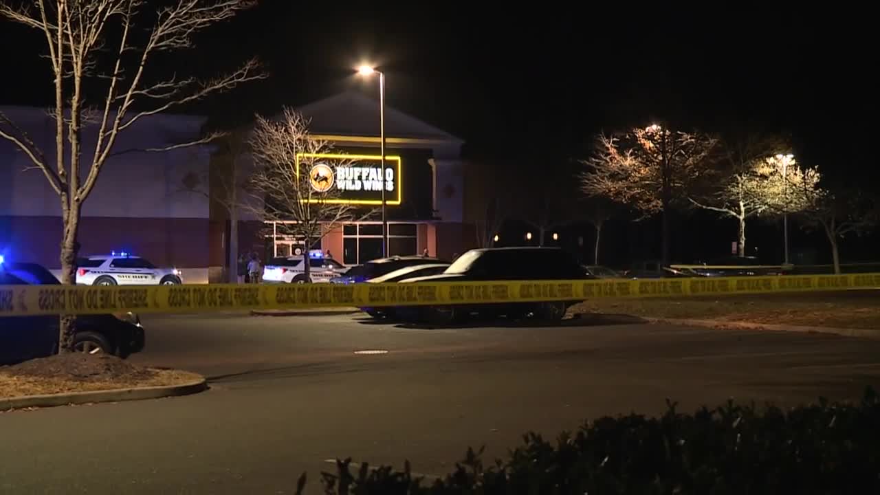 Scene video: Man shot at Buffalo Wild Wings in Mechanicsville, Crime ...
