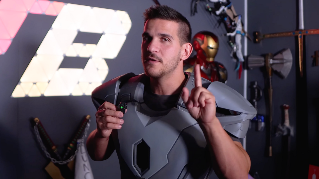 Cosplay sizing 101: How to scale 3D armor & props