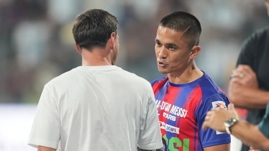 Lionel Messi’s special gift for Sunil Chhetri wins hearts; fans touched ...