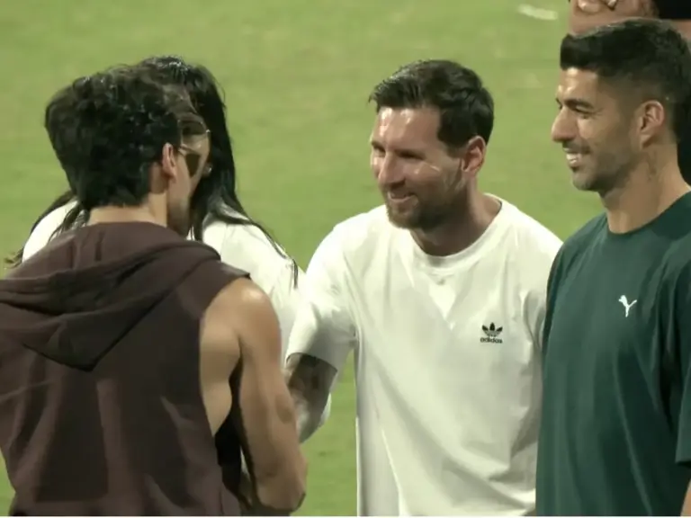 Kareena Kapoor, Tiger Shroff and more celebs attend Lionel Messi's GOAT ...