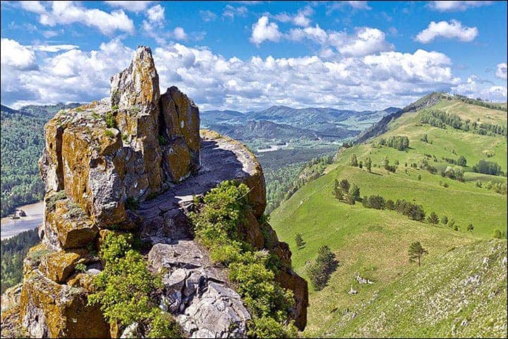 Archaeologists discover 2000-year-old ‘Great Wall of Siberia’