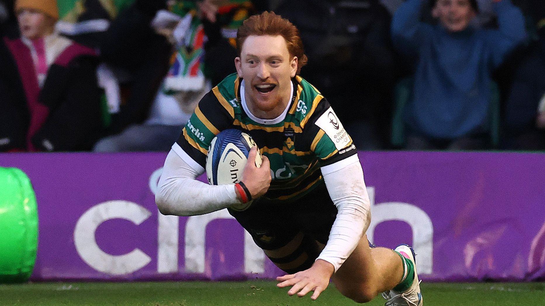 Hendy hat-trick as eight-try Saints hammer Bulls