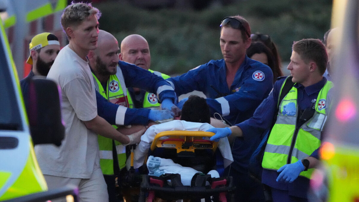'People are calling it a massacre': Cork man says locals fear Bondi ...