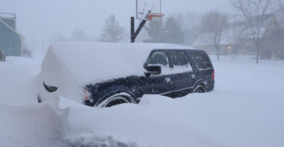 Snow in Indianapolis as cross-country winter storm shifts through the ...