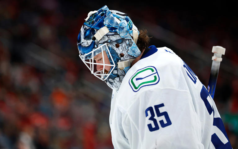 Zeev Buium scores in his Canucks debut as Vancouver beats the Devils 2-1