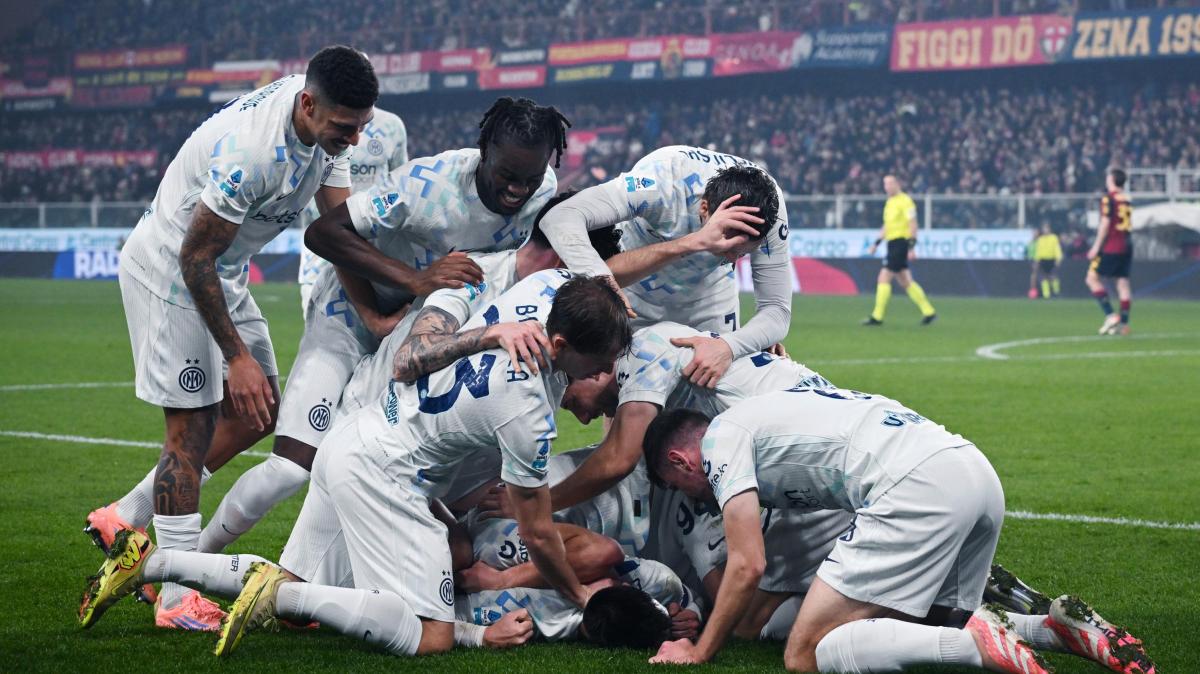 L'Inter mette la freccia su Milan e Napoli: Genoa battuto 2-1 a Marassi ...