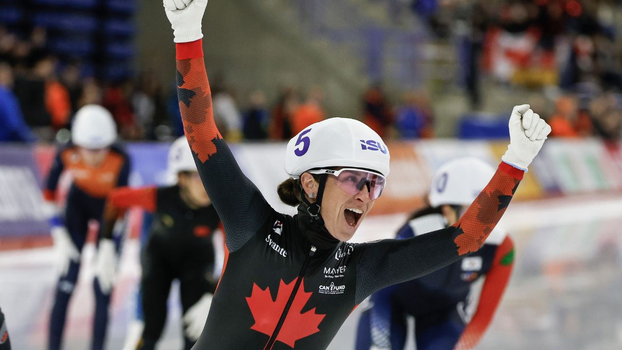 Canadian speedskaters win team pursuit gold, finish World Cup No. 1