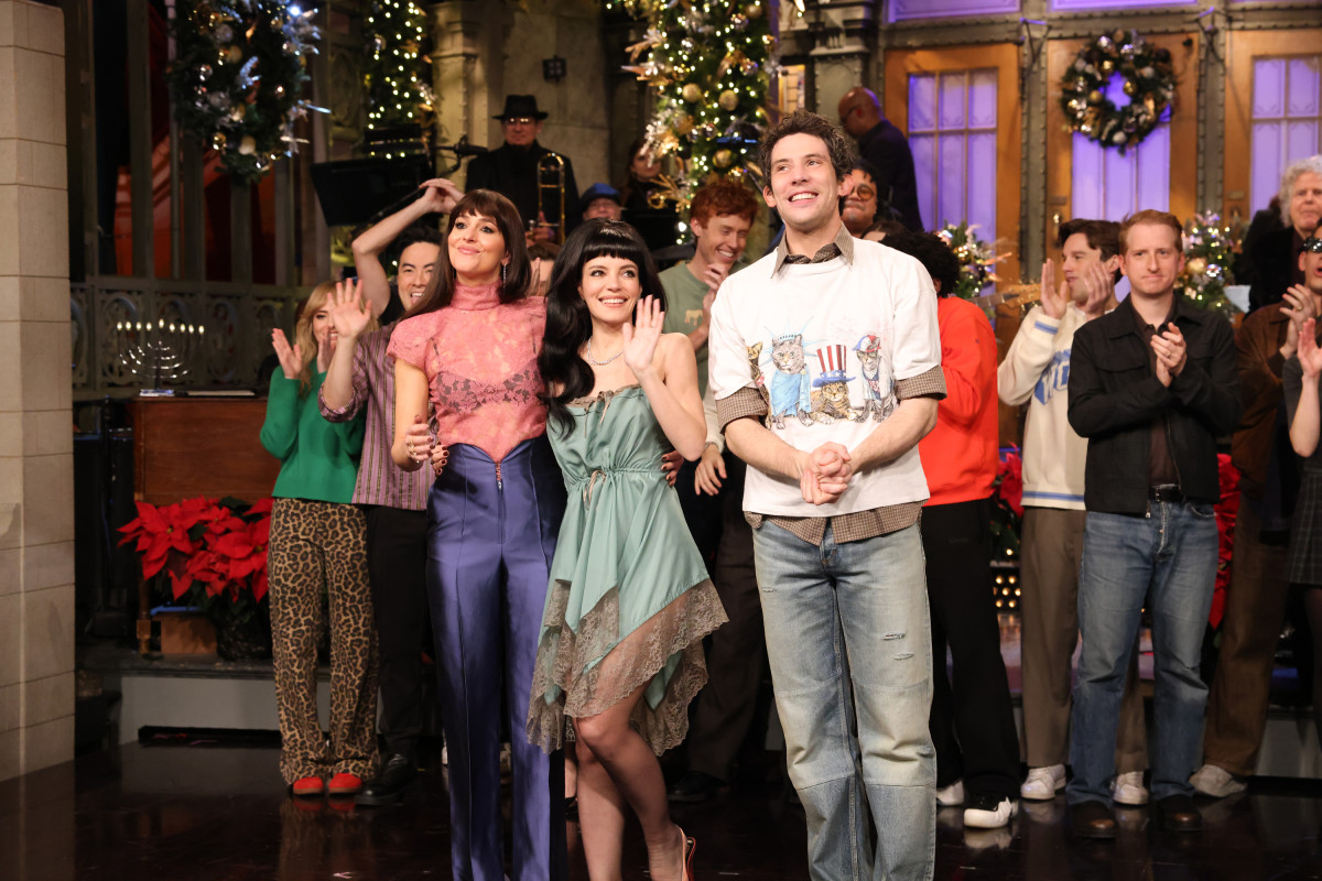 Lily Allen brings out surprise guest for her 'SNL' performance