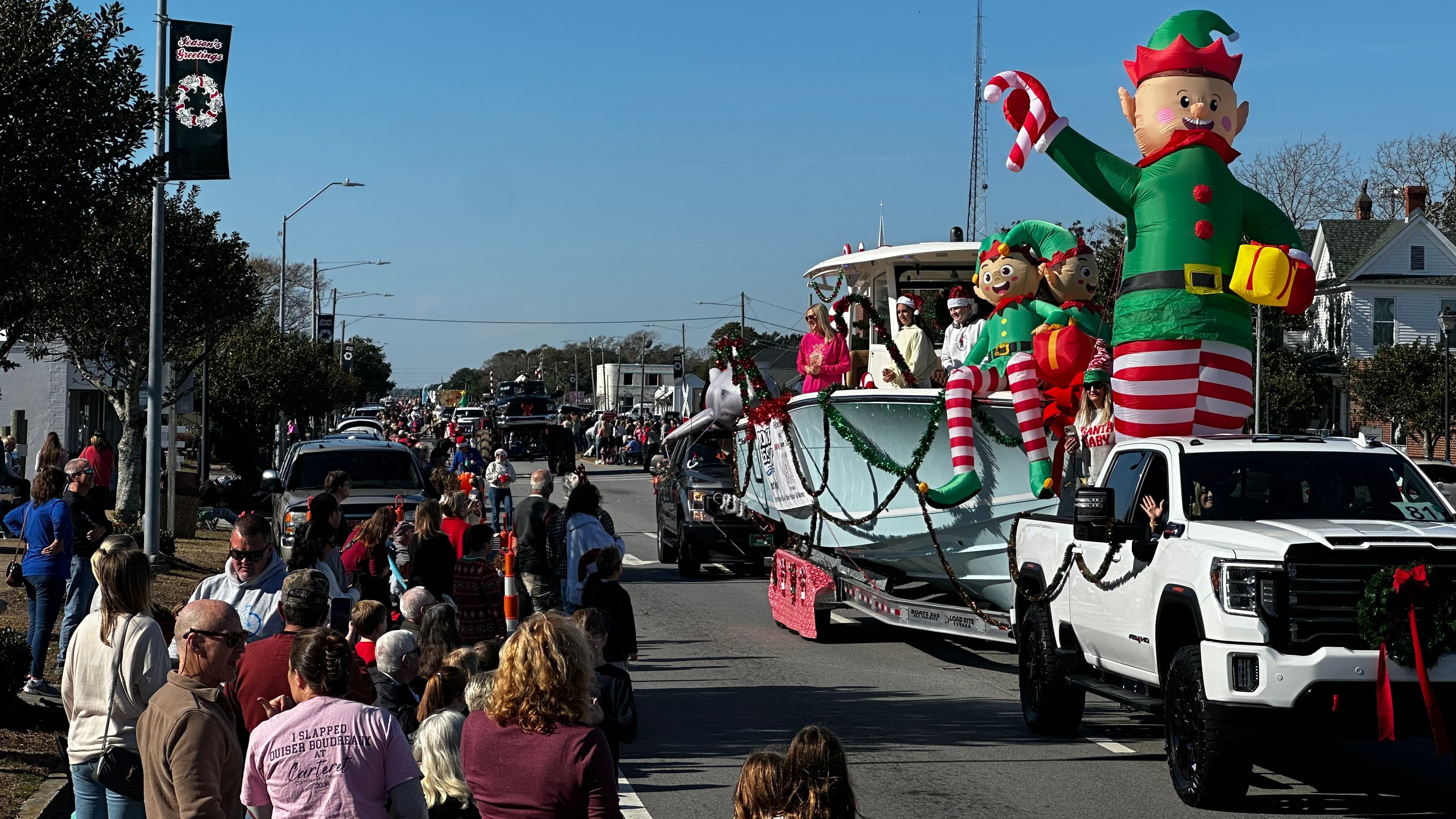 Thousands gather for Morehead City’s Christmas parade