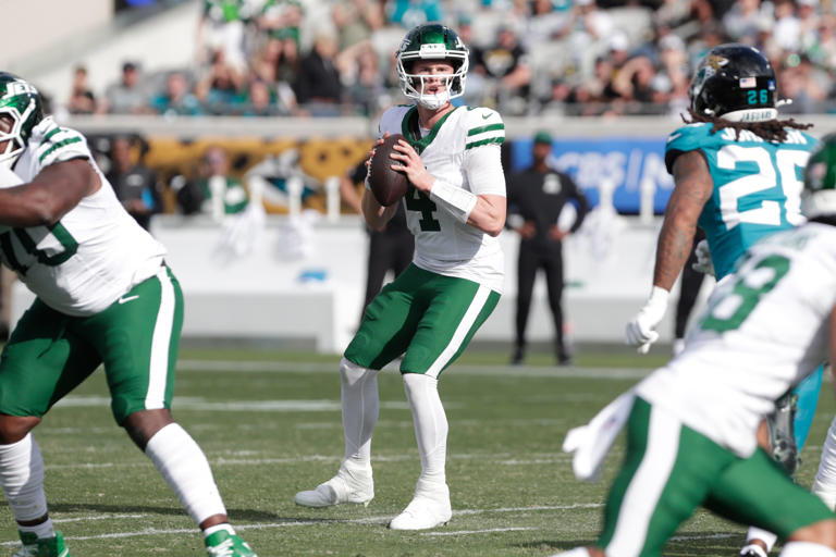 NFL quarterback ranking: Where does Jets' Brady Cook sit in Week 16?