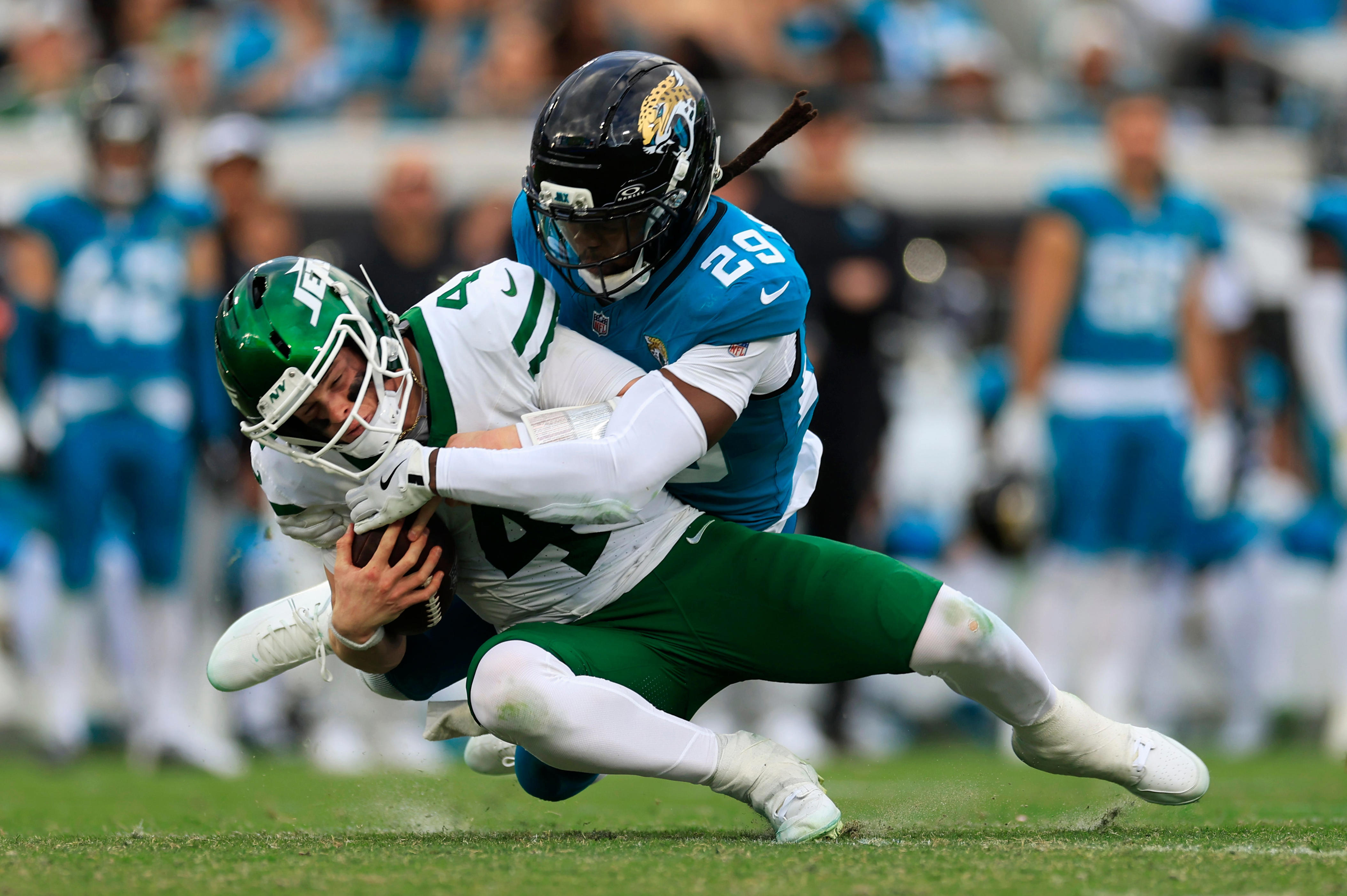 Players-only meetings for Jaguars defensive backs paying dividends