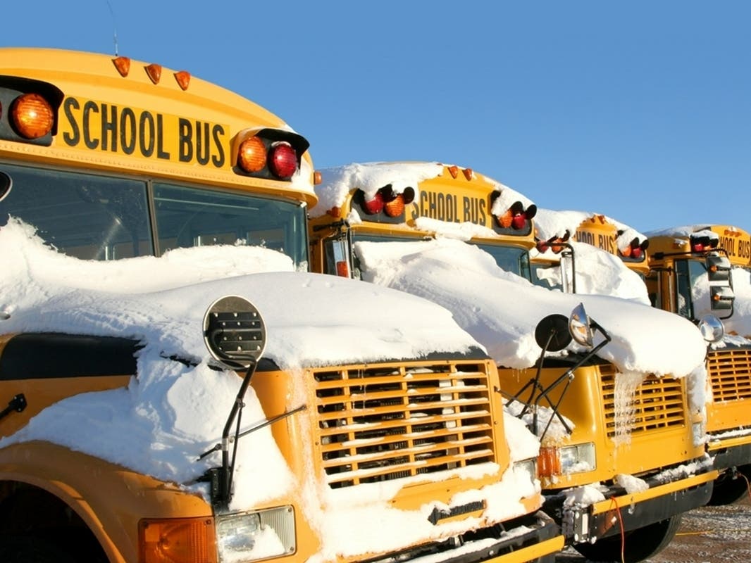 Snow leads to delayed opening for Manchester schools