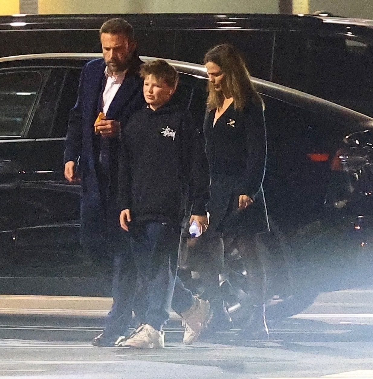 Ben Affleck awkwardly reunites with exes Jennifer Lopez and Jennifer ...