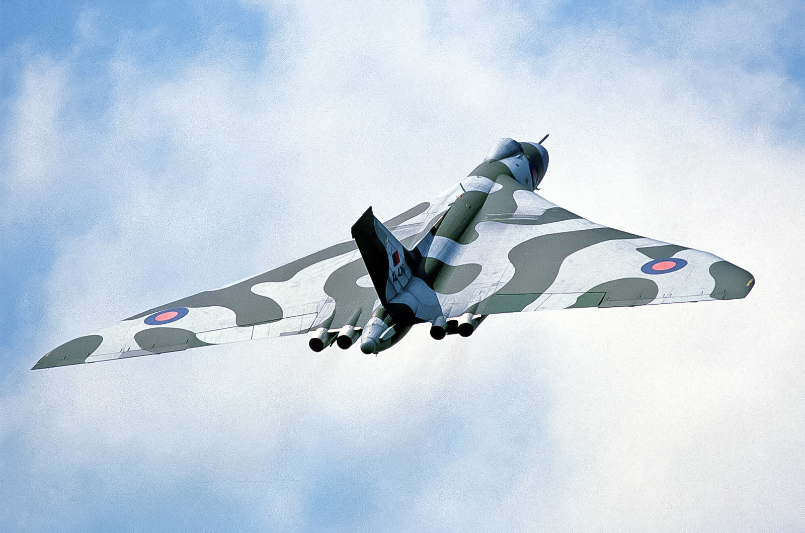 10 amazing features of the Avro Vulcan bomber