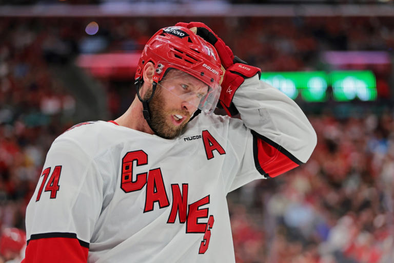 Never seen that in eight years: Hurricanes coach Brind’Amour on Slavin ...