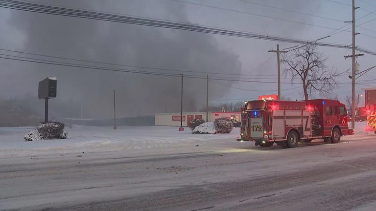 Storage unit catches fire in south Columbus