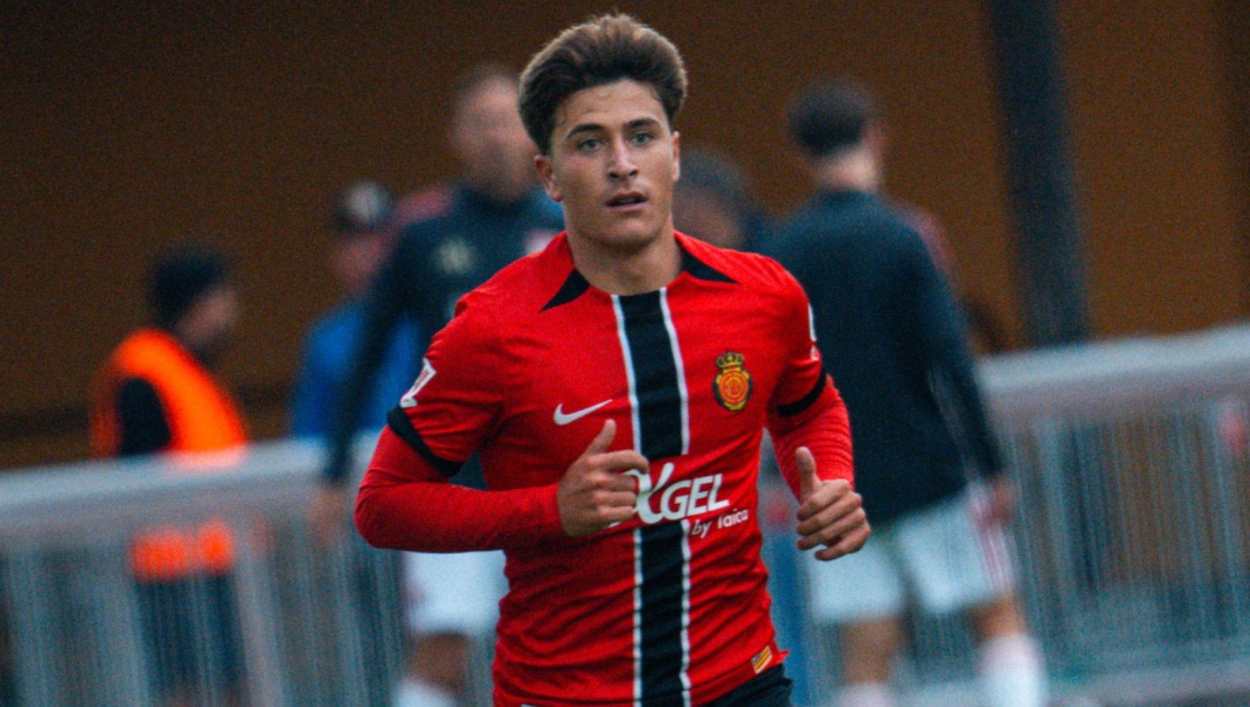 El Barcelona se enemista con otro club: el Racing le denuncia por ...