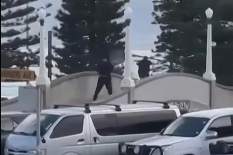 Australia mass shooting latest: Suspects identified after 15 killed at ...