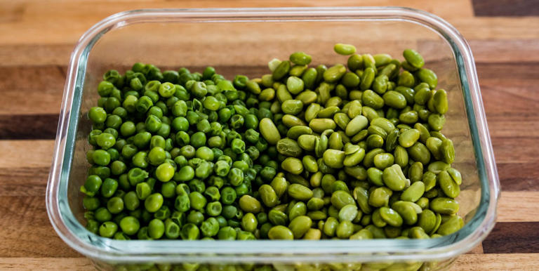 Edamame vs. peas: Dietitians reveal which has more protein