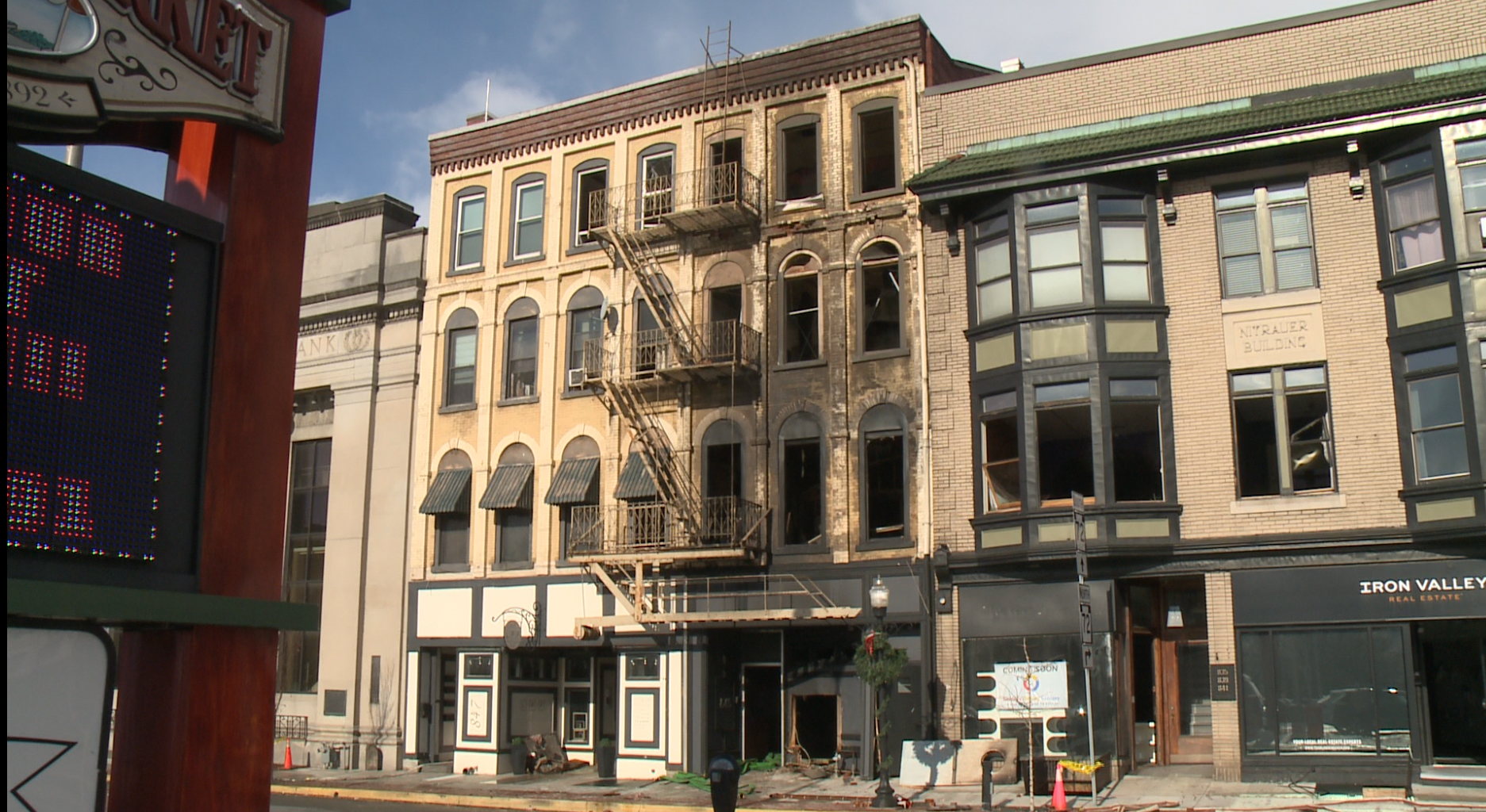 Fire damages multiple buildings in Lebanon
