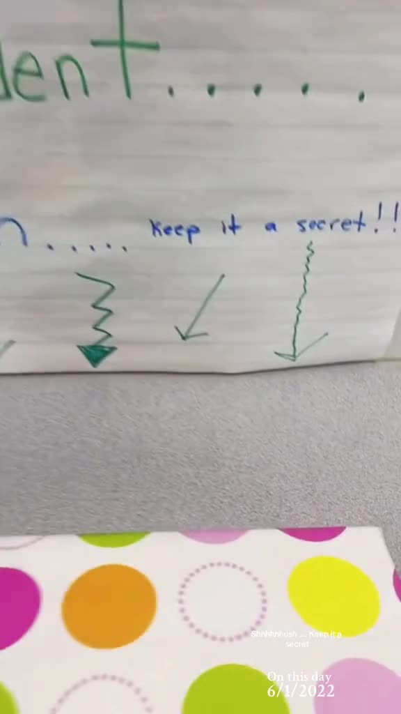 The classroom mirror surprise every student will love