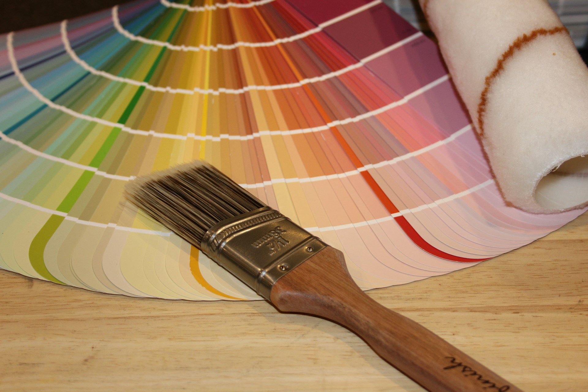 How to choose the right paint finish for your room