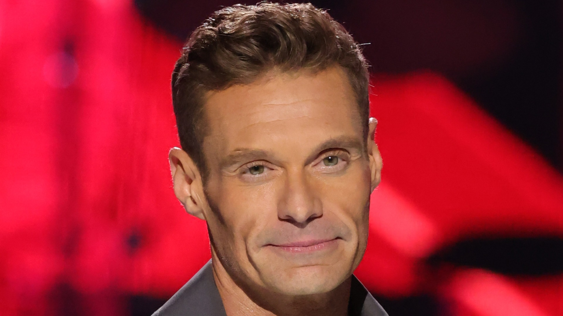 Ryan Seacrest's face tune up has fans concerned