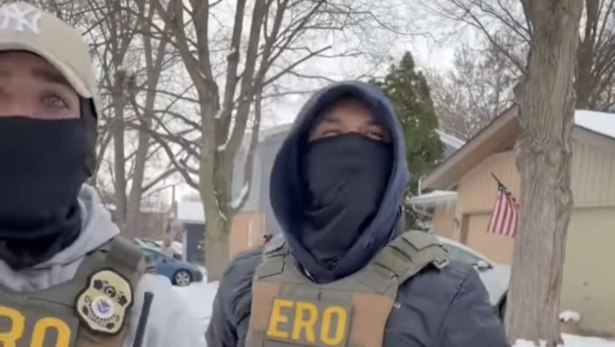 Las nevadas no frenan los operativos contra migrantes en Chicago