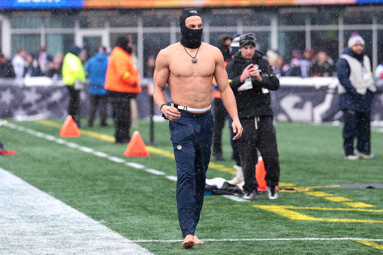 New England Patriots’ Mack Hollins enters stadium shirtless and ...