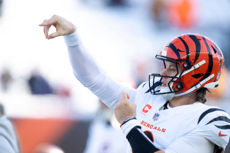 How long is Joe Burrow under contract with the Bengals? Here are the ...