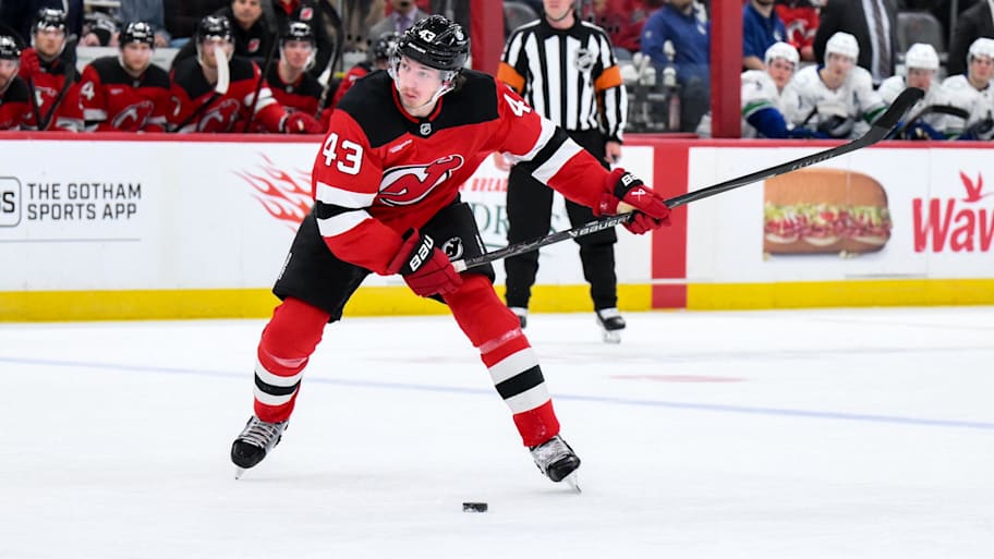 Devils' Luke Hughes scores vs. Canucks after blockbuster trade
