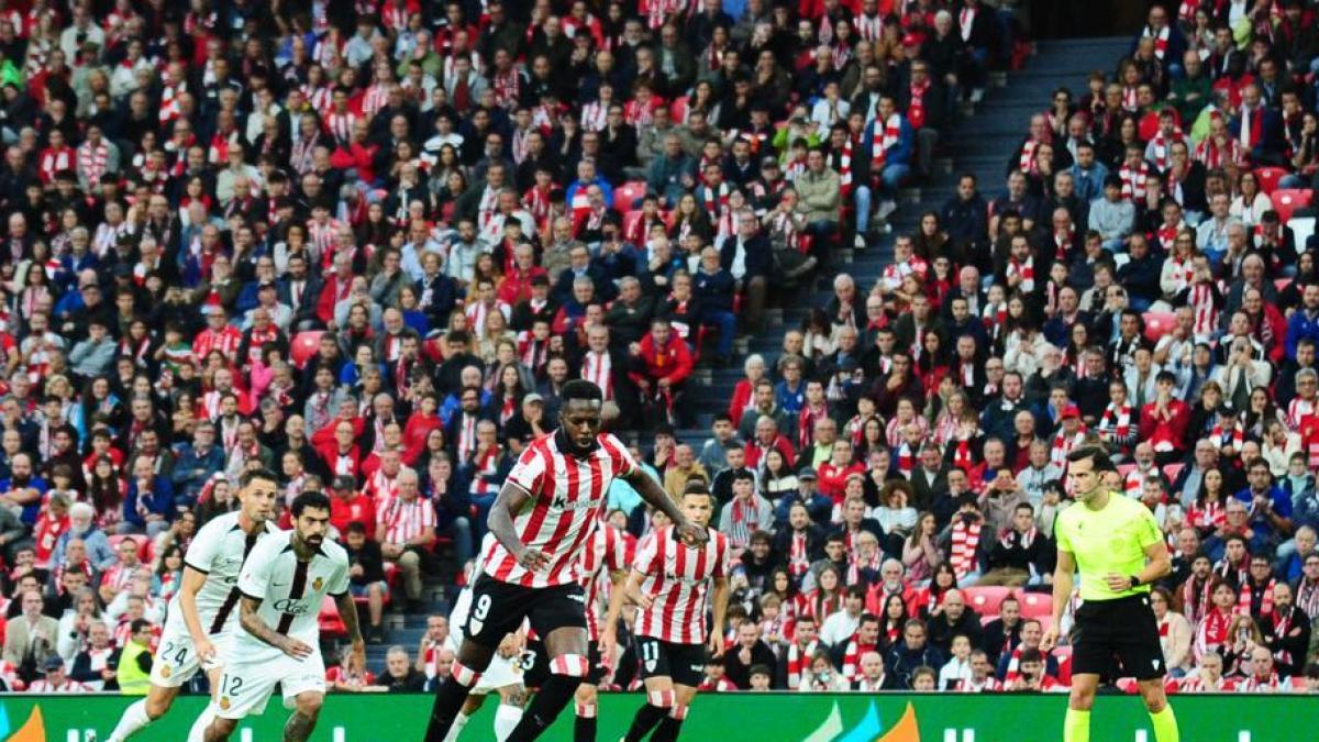 Iñaki Williams reaparece en Balaídos antes del 1-0 del Celta