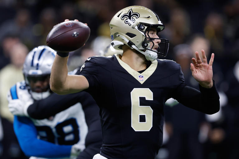 Shough y Smyth lideran a los Saints en victoria 20-17 sobre los Panthers