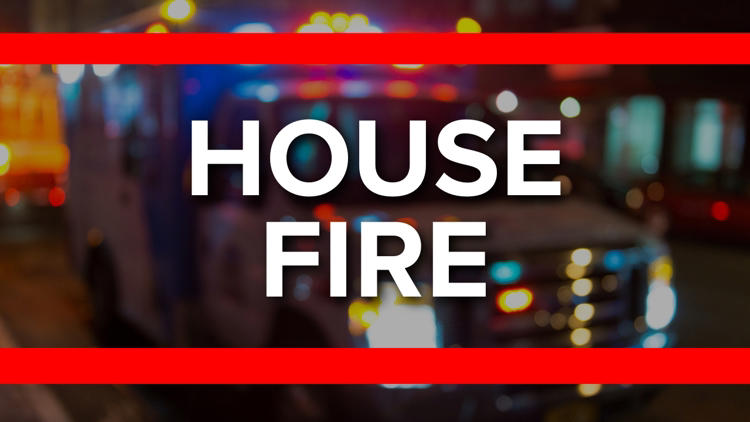 House fire on Hemlock Drive in Huntsville leaves home a total loss