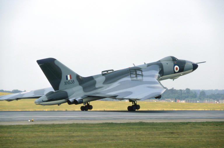 10 amazing features of the Avro Vulcan bomber