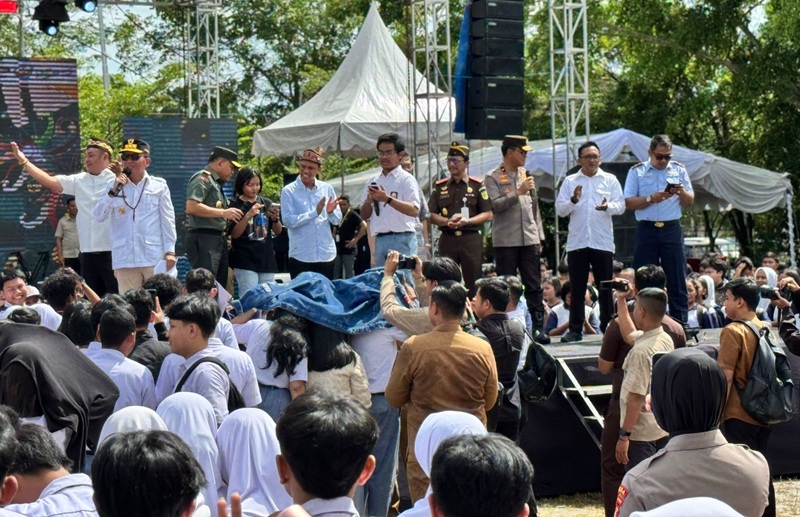 Gubernur Kalteng buka festival olahraga dan seni SMA/SMK, dorong ...