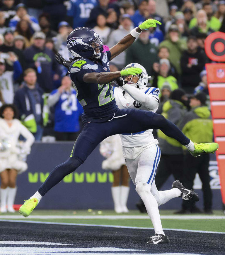 Latest Seahawks game ball to...an analyst? Why Mike Macdonald used his ...